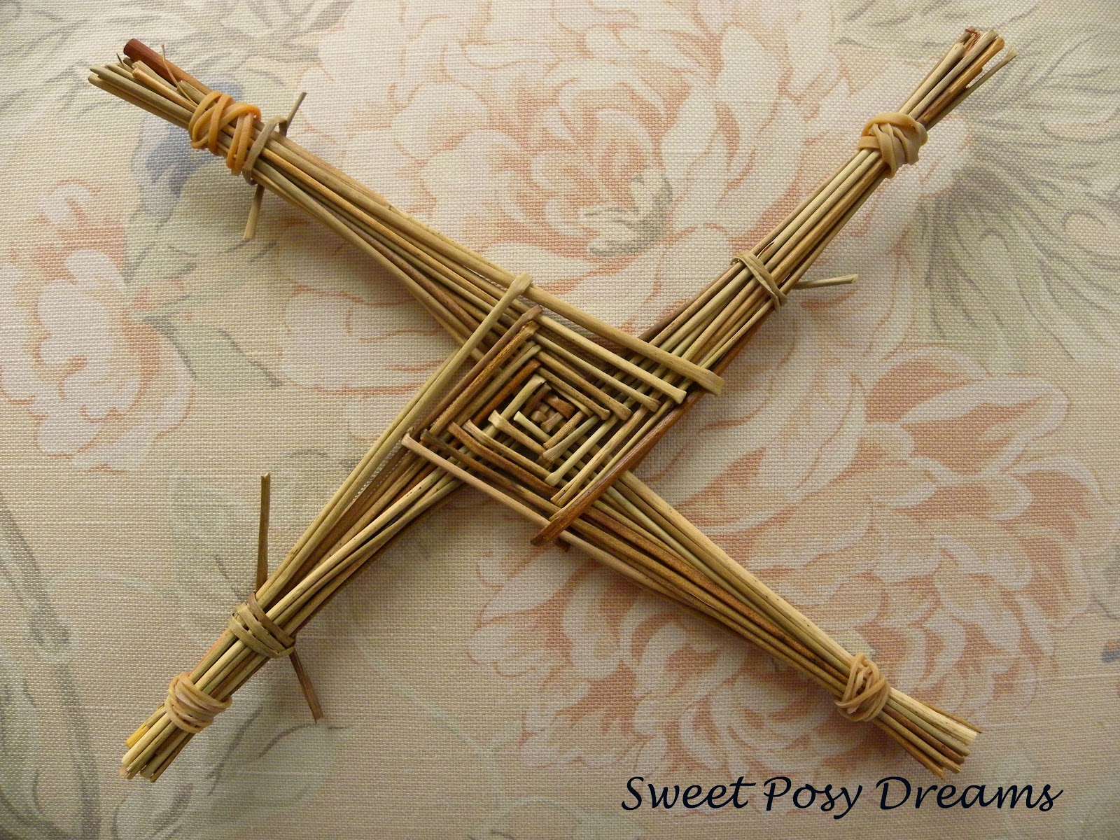 Sweet Posy Dreams: Brigid's Cross
