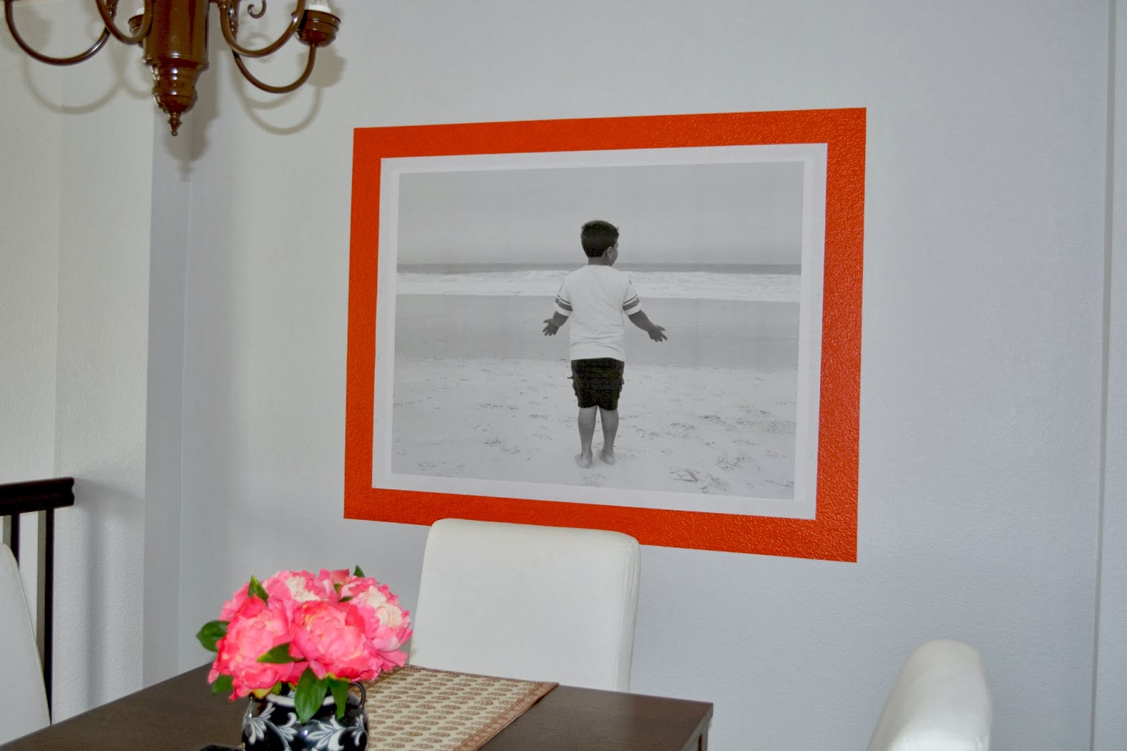 Weekend Tweaks: PAINTED WALL FRAME FOR LARGE POSTER