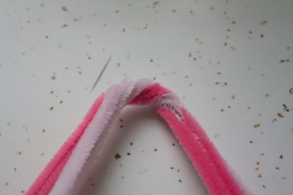 How to Make Pipe Cleaner Flower Rings - Life with Moore Babies