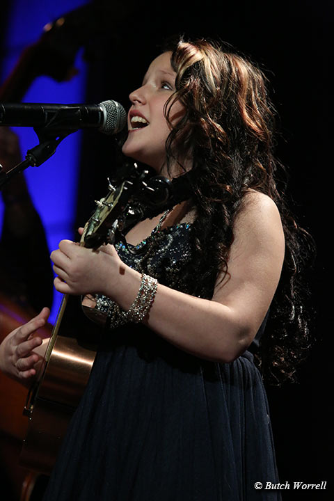 Emi Sunshine's star shines brighter at Sam's Place!! ~ Concert Photos ...