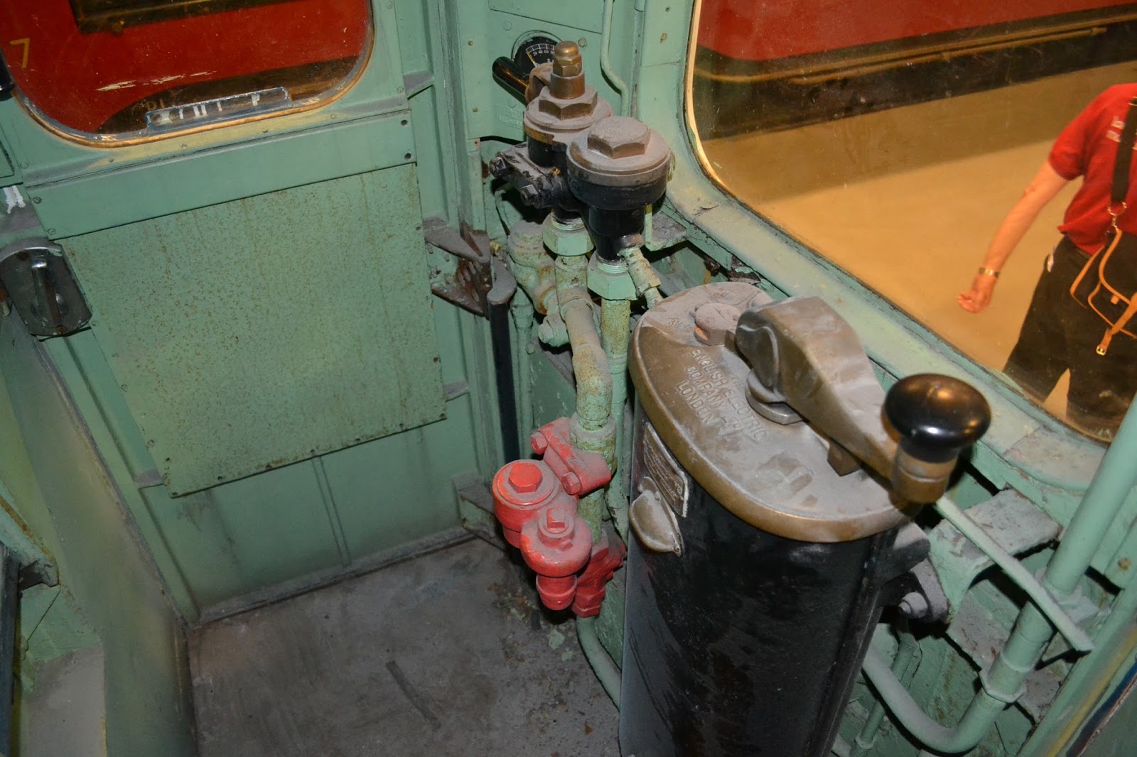 British Diesels and Electrics: Class 487 Waterloo & City Stock