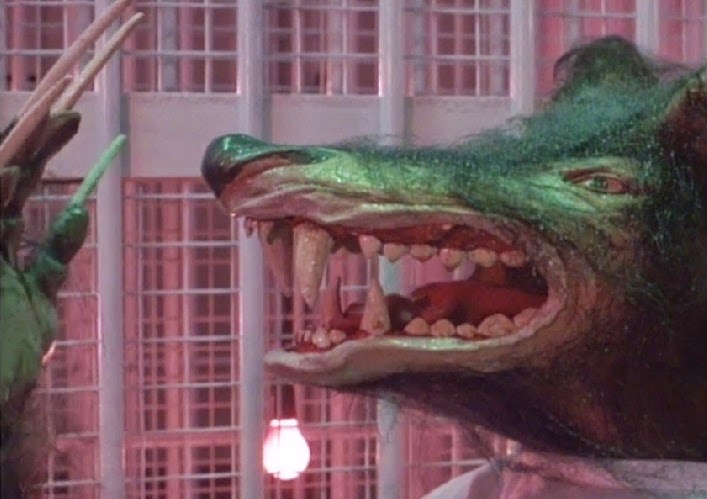 The Bloody Pit of Horror: Howling III (1987)