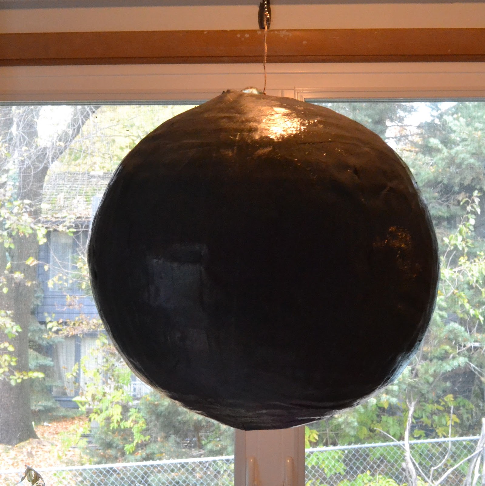 Handmade Pretties: Do It Yourself: Disco Ball Pinata