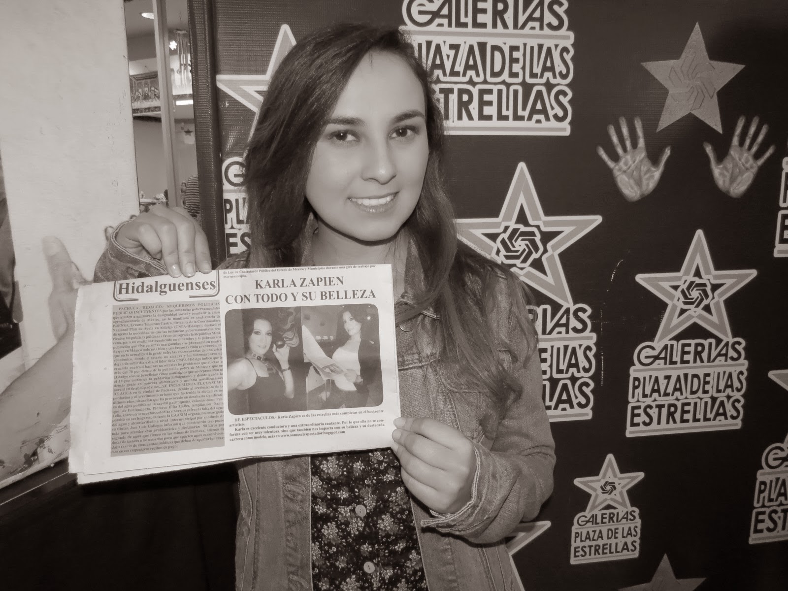 ESPECTACULARIO: KAREN ROWE EN ACTITUD