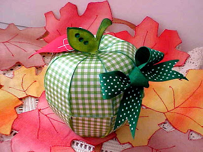 Paper Craft Creations: Miss Baker's Class Apple Box