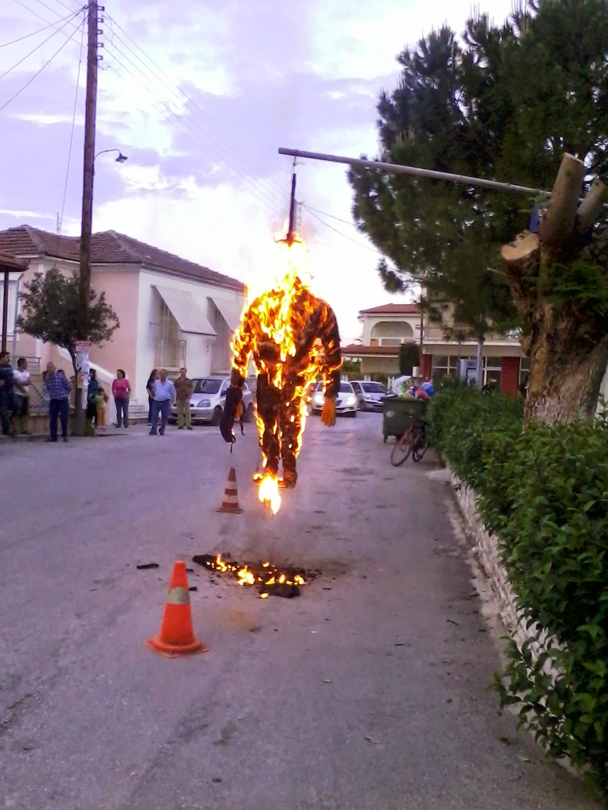 " ΝΕΑ ΔΙΑΠΛΑΣΗ ΜΠΟΛΑΤΙΟΥ": ΧΡΟΝΙΑ ΠΟΛΛΑ - ΧΡΙΣΤΟΣ ΑΝΕΣΤΗ ΜΕ ΠΑΣΧΑΛΙΝΑ ...