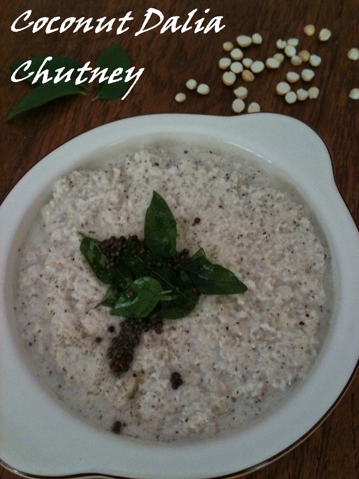 House Mom At Work: Coconut Dalia Chutney for Idli / Dosa