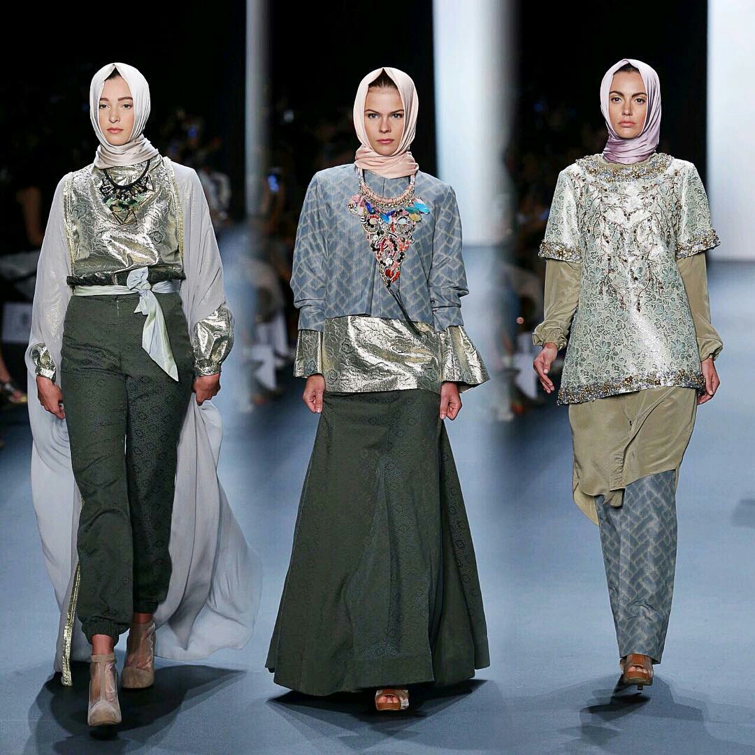 MUSLIM DESIGNER TAKES 'HALAL FASHION' TO NEW HEIGHTS! ~ The Sisters Go ...