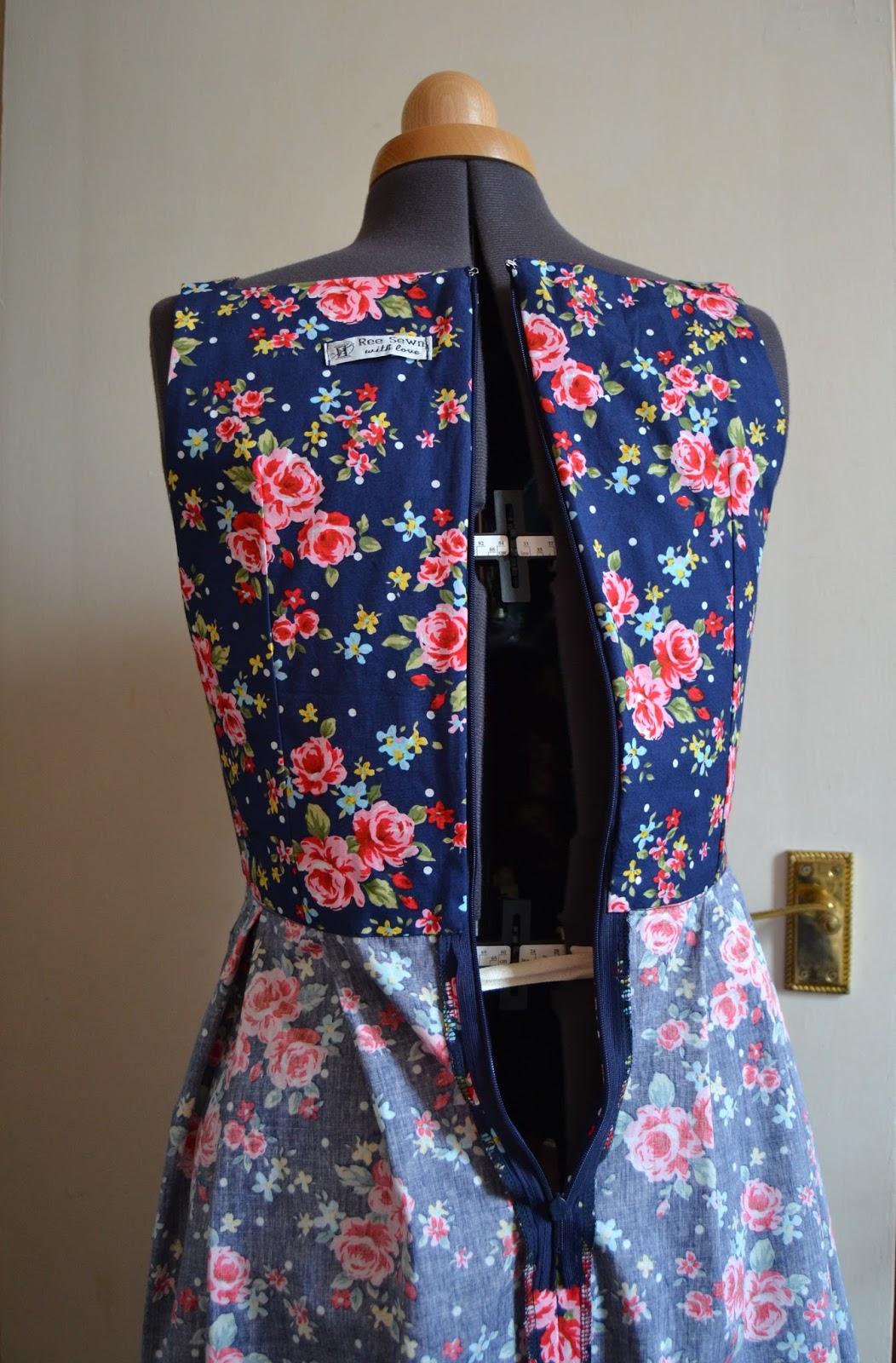 REE SEWN: Magpie Feather Dress (Flora / Emery hybrid)