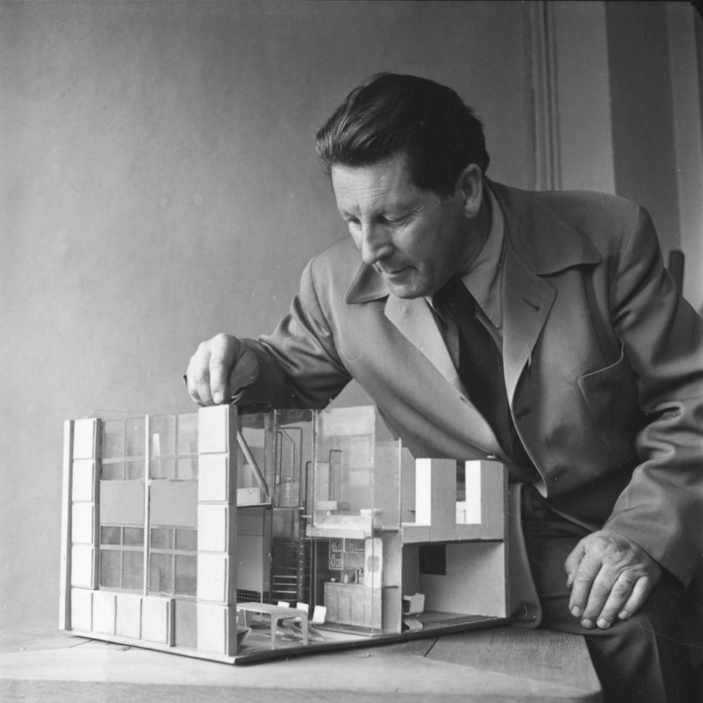 By @zonArtquitectur: Gerrit Rietveld #Arquitecto #Biografía