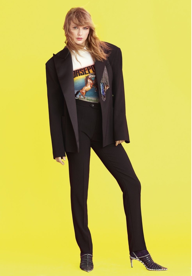 Últimas Tendencias: Taylor Swift posa con looks elegantes para ELLE UK