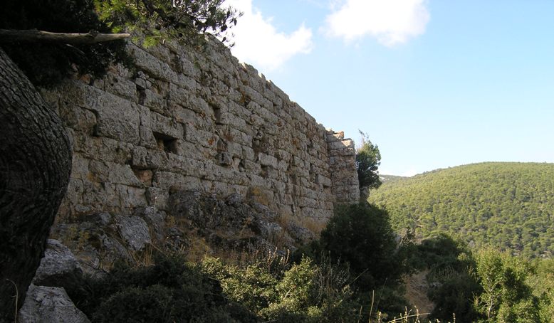 ΤΑΞΙΔΙΑ ΜΕ ΕΝΑΝ ΕΥΡΥΓΩΝΙΟ: ΠΑΡΝΗΘΑ, ΦΡΟΥΡΙΟ ΦΥΛΗΣ, ΔΕΡΒΕΝΟΧΩΡΙΑ, ΣΚΟΥΡΤΑ