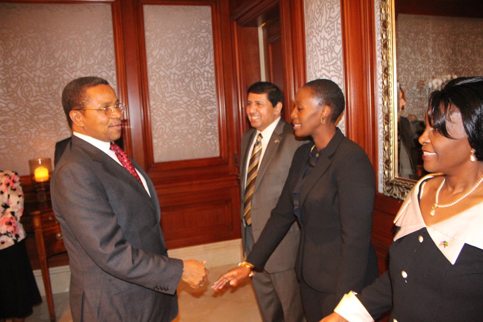 FROM COAST: RAIS JAKAYA KIKWETE AWASILI WASHINGTON DC‏