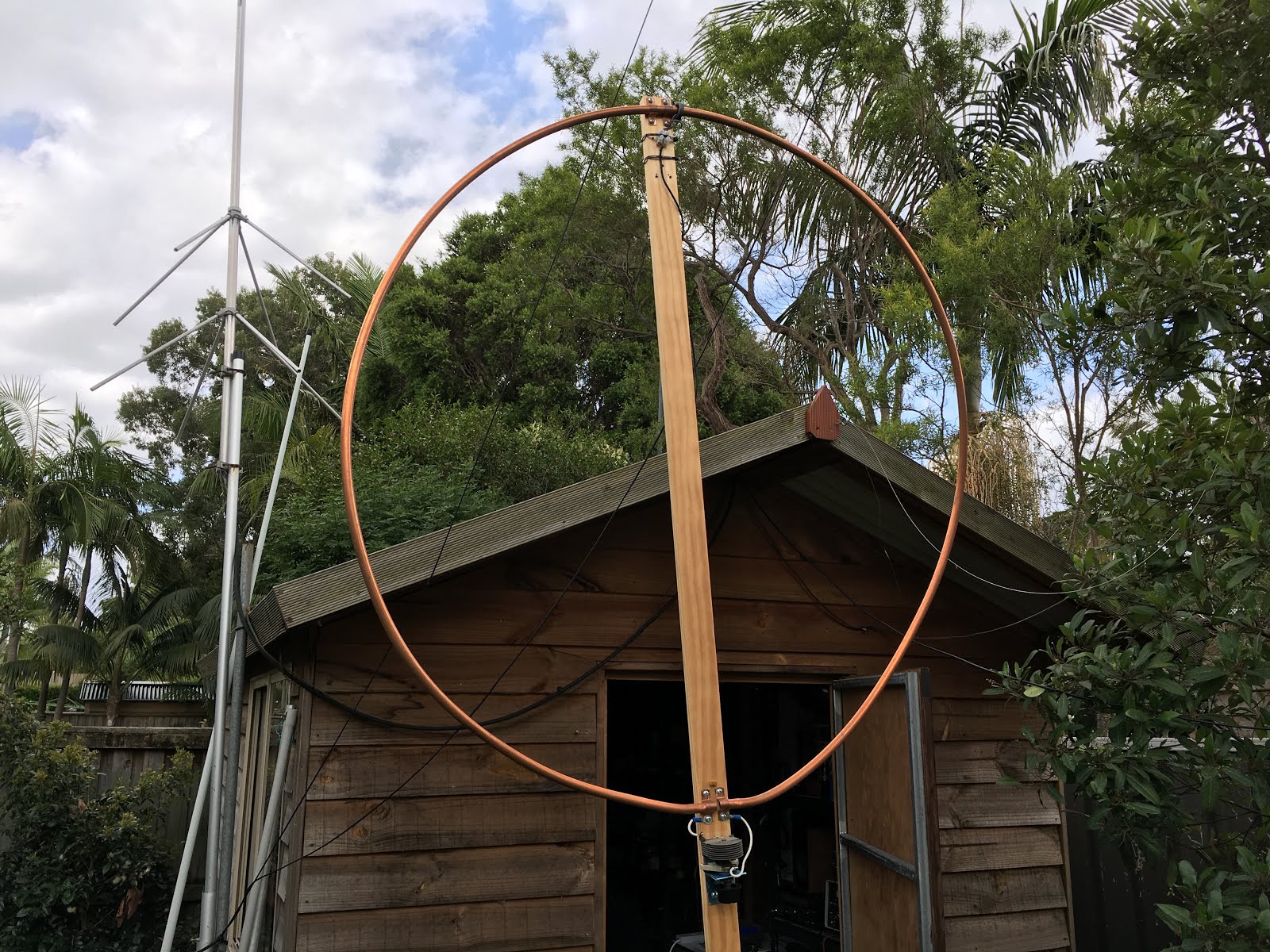 marxy's musing on technology: Simple copper pipe loop for 40m