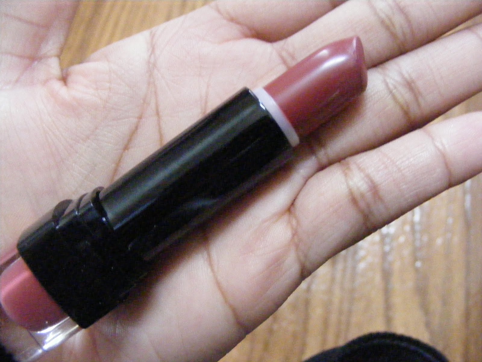 Time N' Patience: Salma Hayek's Nuance Cosmetics