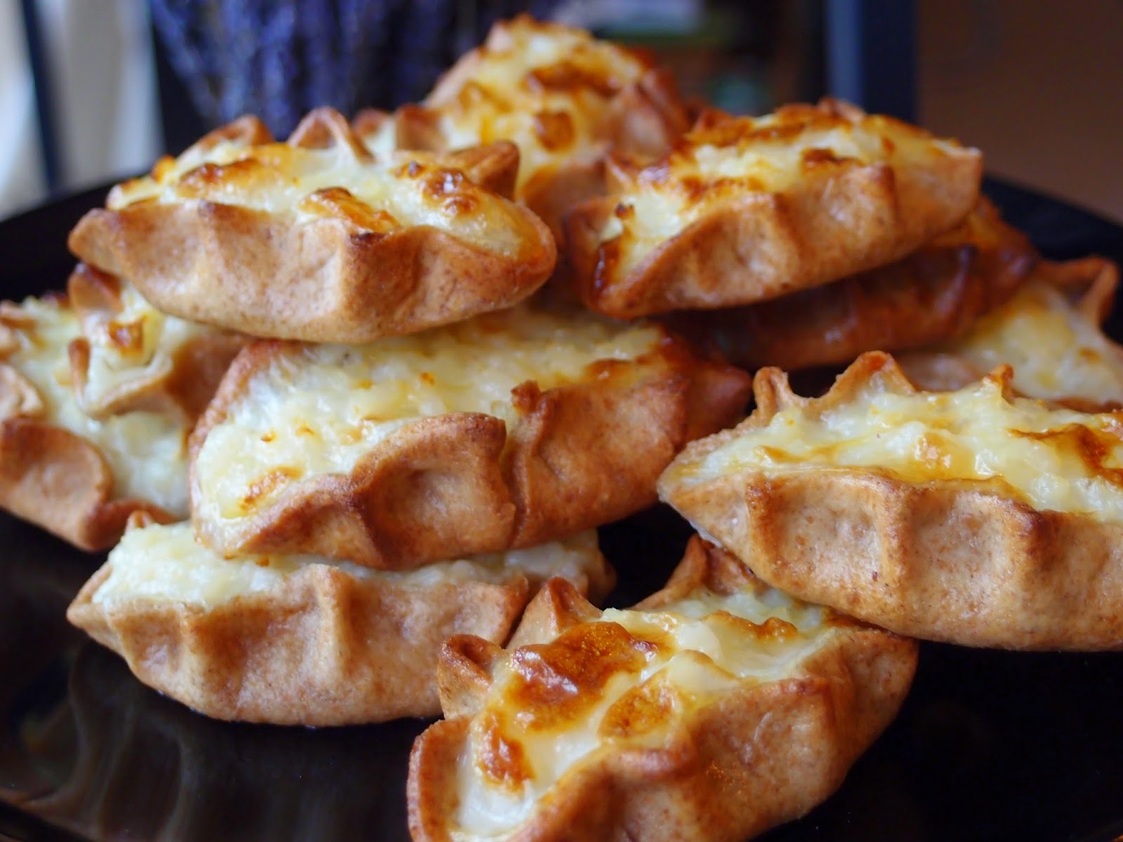 The VegHog: Mini Karelian pies