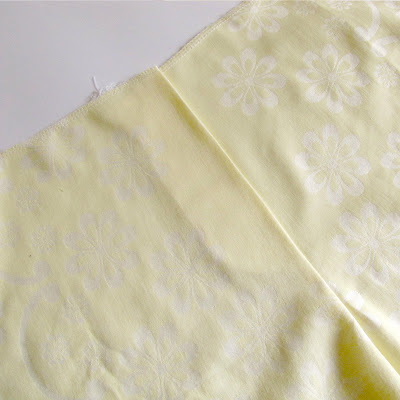 The Haby Goddess: Tutorial : how to add a faux fly