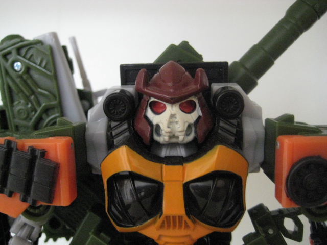 ChCse's blog: Toy Review: Transformers ROTF Bludgeon (Voyager)