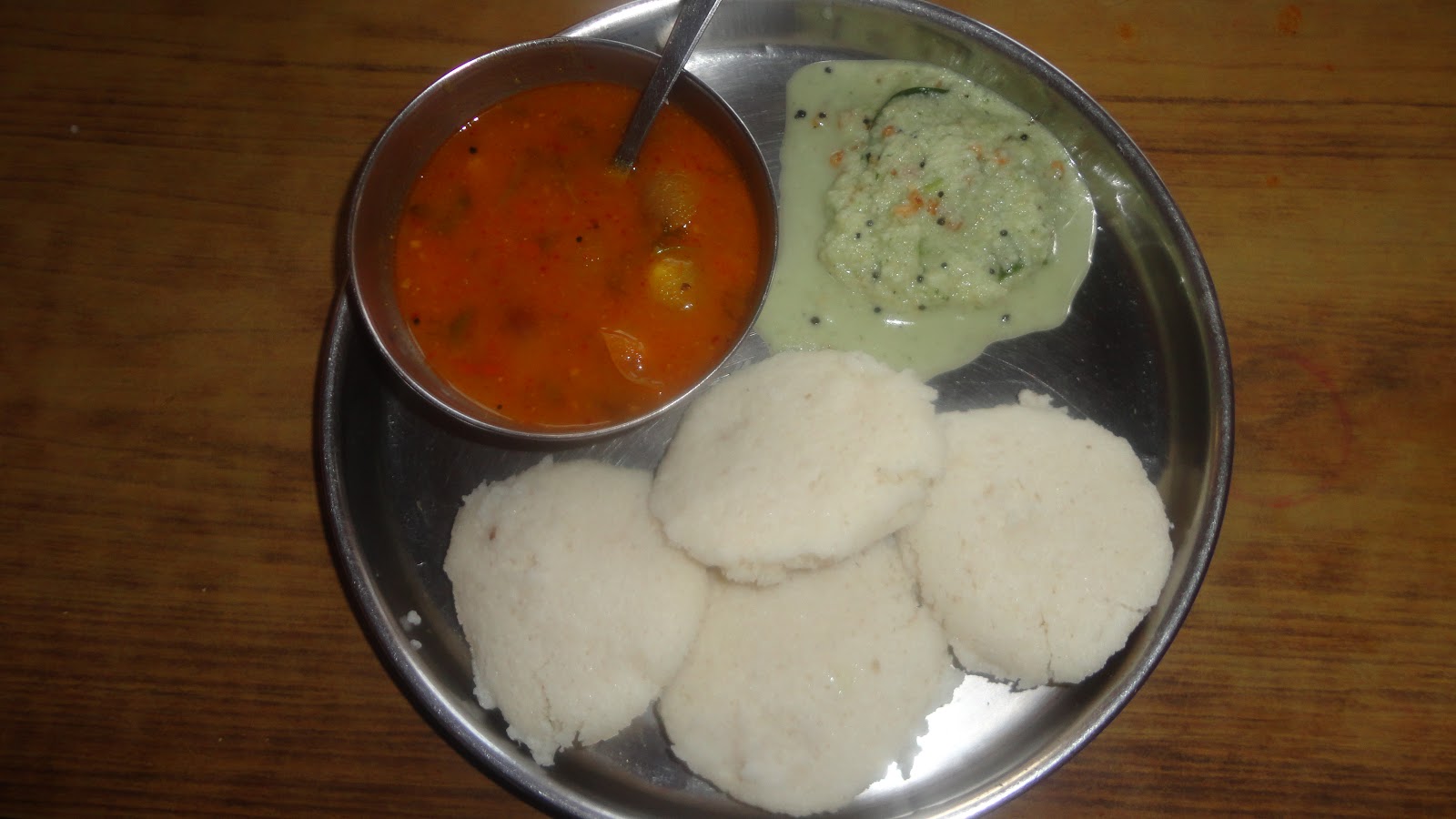 Nivedita's Kitchen: SOYA BEANS IDLY