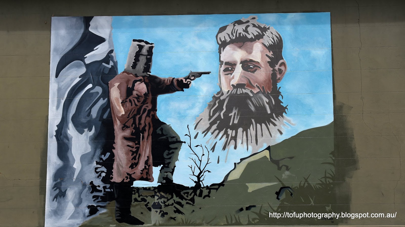 Tofu Photography: A mural of Ned Kelly in Benalla, Victoria