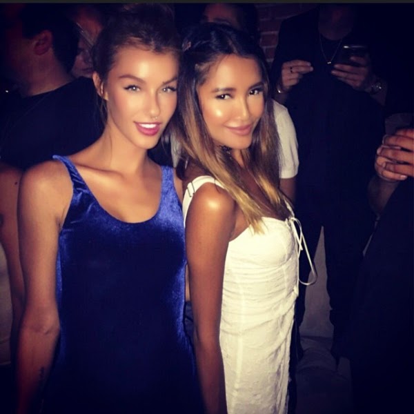 Chicas lindas, listas para salir de antro - El último resquicio de lawaloca