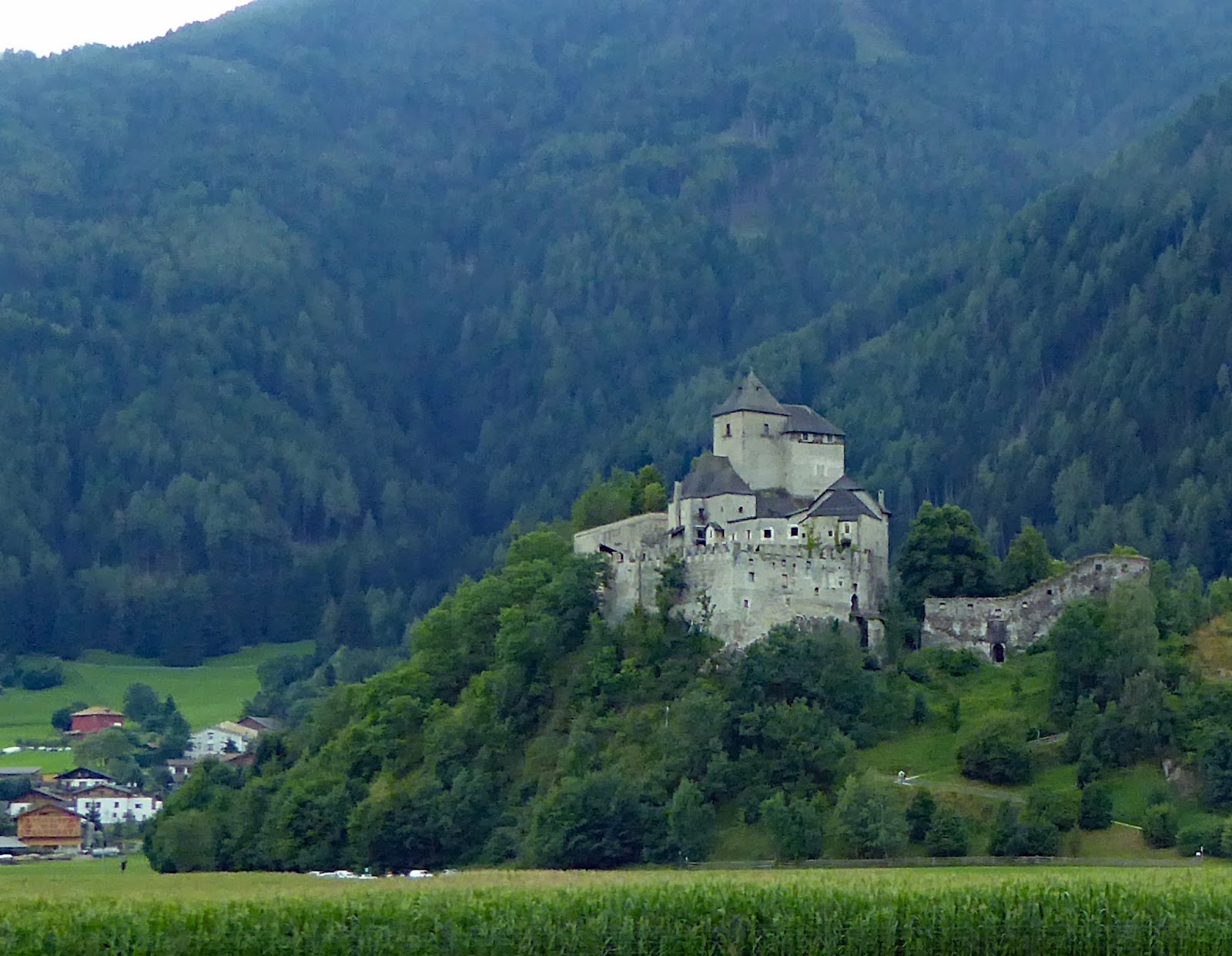 Wanderoos: Tues 9 Aug 2016. Brixen (Italy) to Innsbruck (Austria)