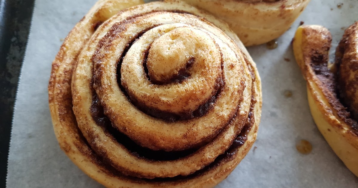 Cranberry Cinnamon Snails