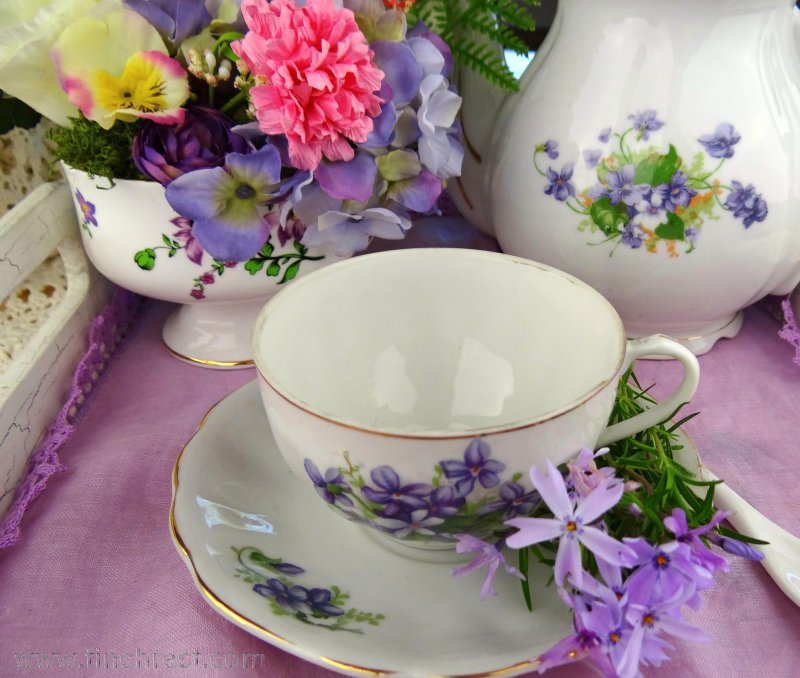 The Nest at Finch Rest: Violets Tea