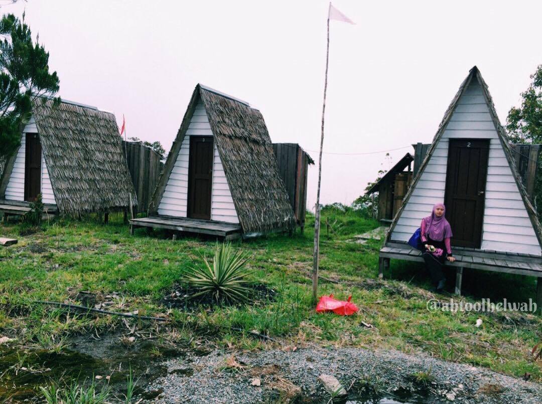 [izzra_travelog]: #HIKING @ Mamut, Ranau