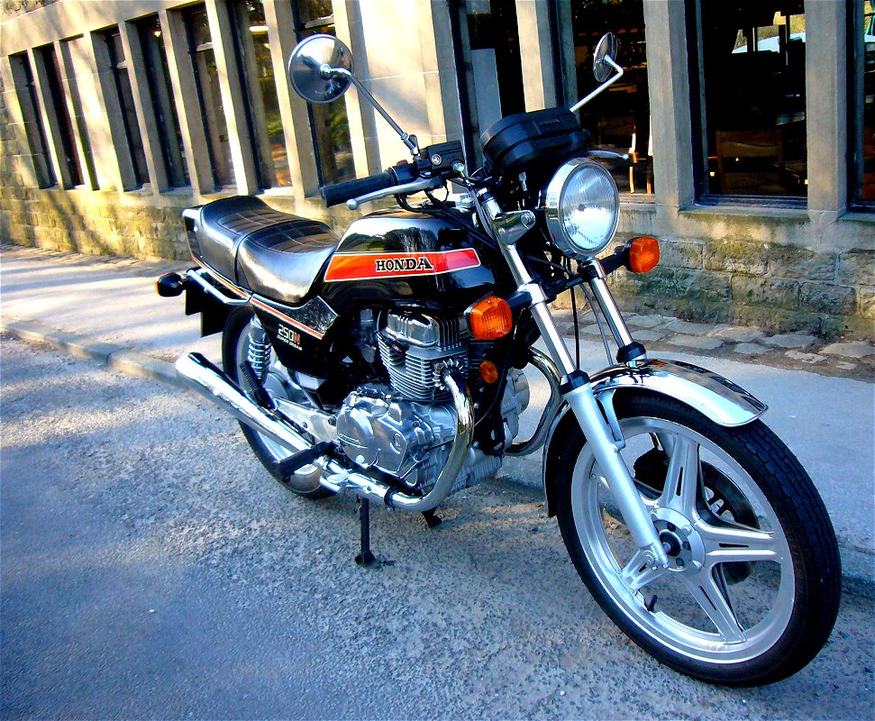 Honda CB250n SuperDream Refurb: BIKE RUNNING GREAT