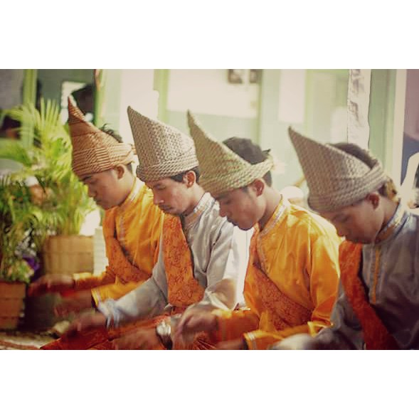 Imbangi Seni Modern dengan Musik Hadrah ~ Lombok Atraktif