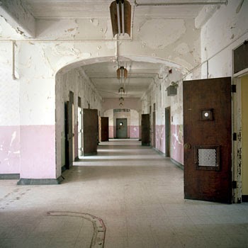 Welcome to Haunted America: Tennessee Lunatic Asylum