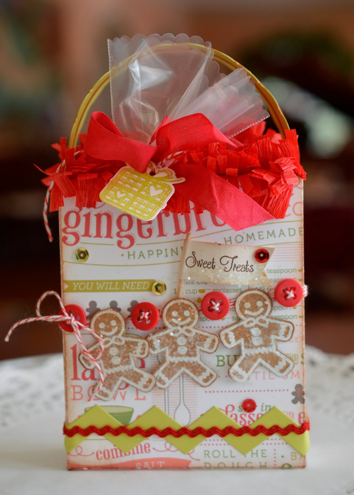 Lori Hairston: Gingerbread Men with Paper Sweeties