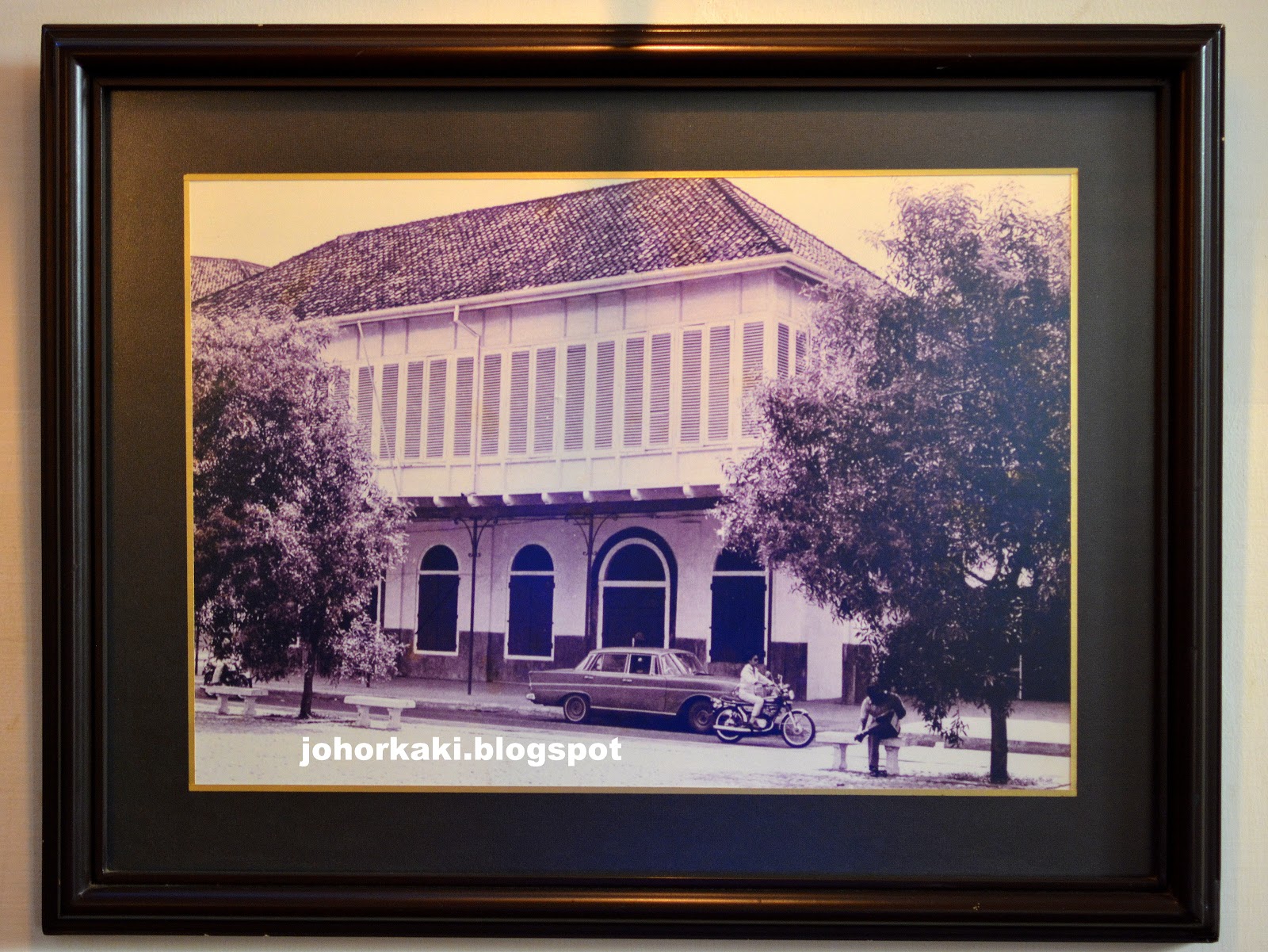 Cafe Batavia & Churchill Bar @ Jakarta Fatahillah Square 🇮🇩 Relive the ...