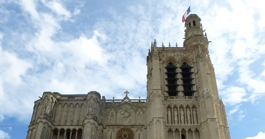 The Road Goes Ever On: Sens Cathedral