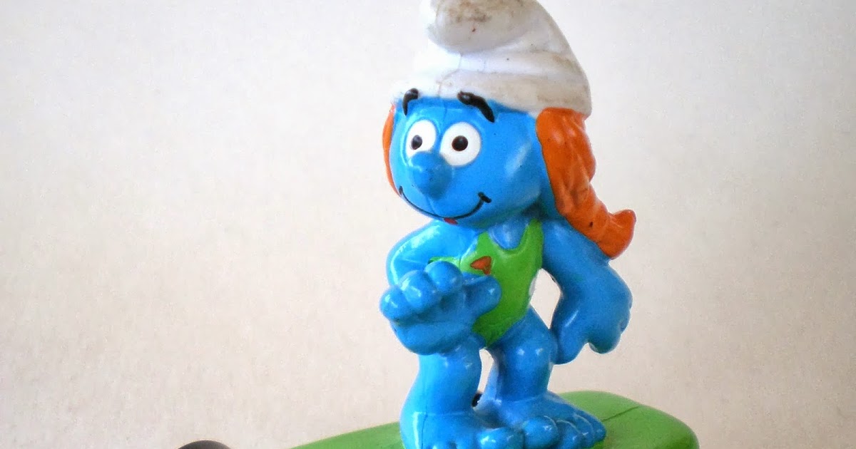 Beach Party Attitude: Surfin' Smurfs