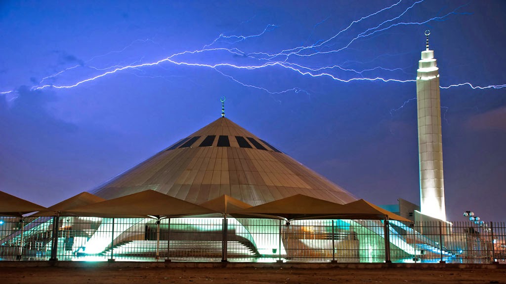 Jeddah City: Aisha mosque