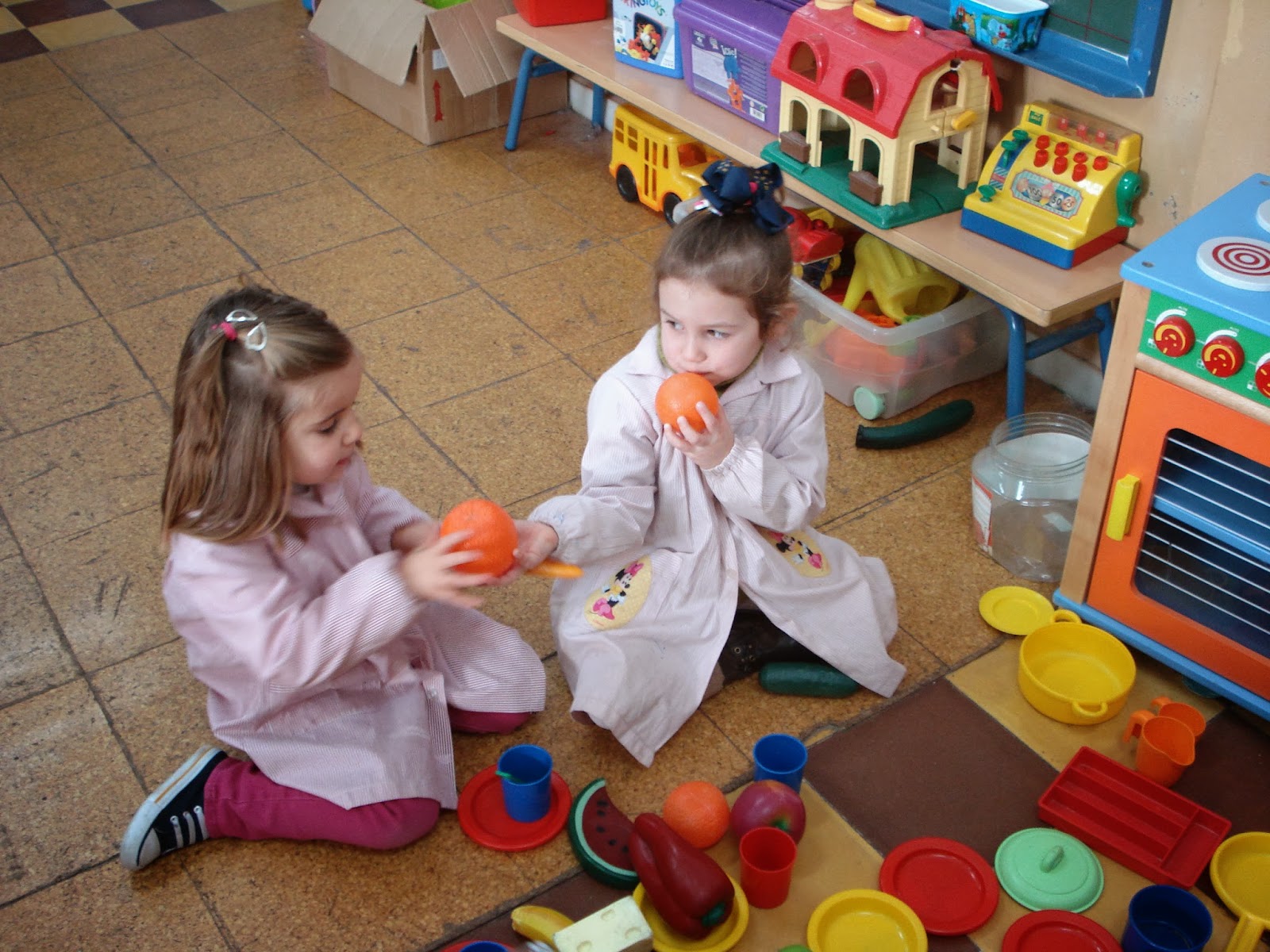 pekebloginfantil: Jugamos en el rincón de la cocinita