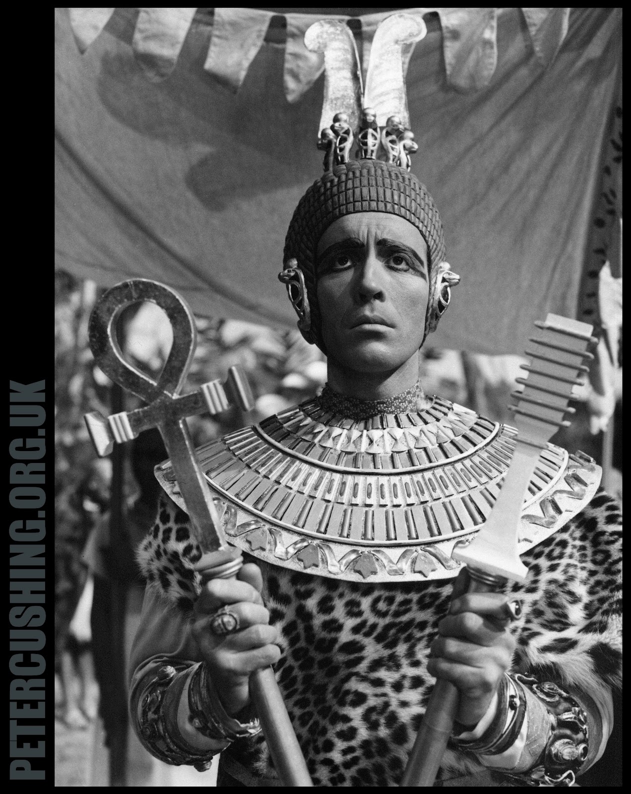 PETERCUSHINGBLOG.BLOGSPOT.COM (PCASUK): HAMMER FILM PRODUCTIONS CLASSIC ...