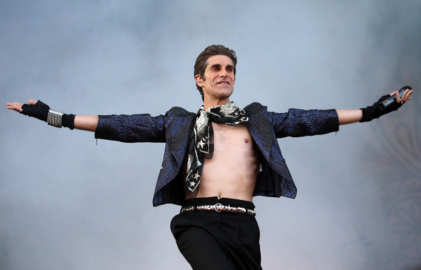 The Hip Subscription: Icon of Style - Perry Farrell