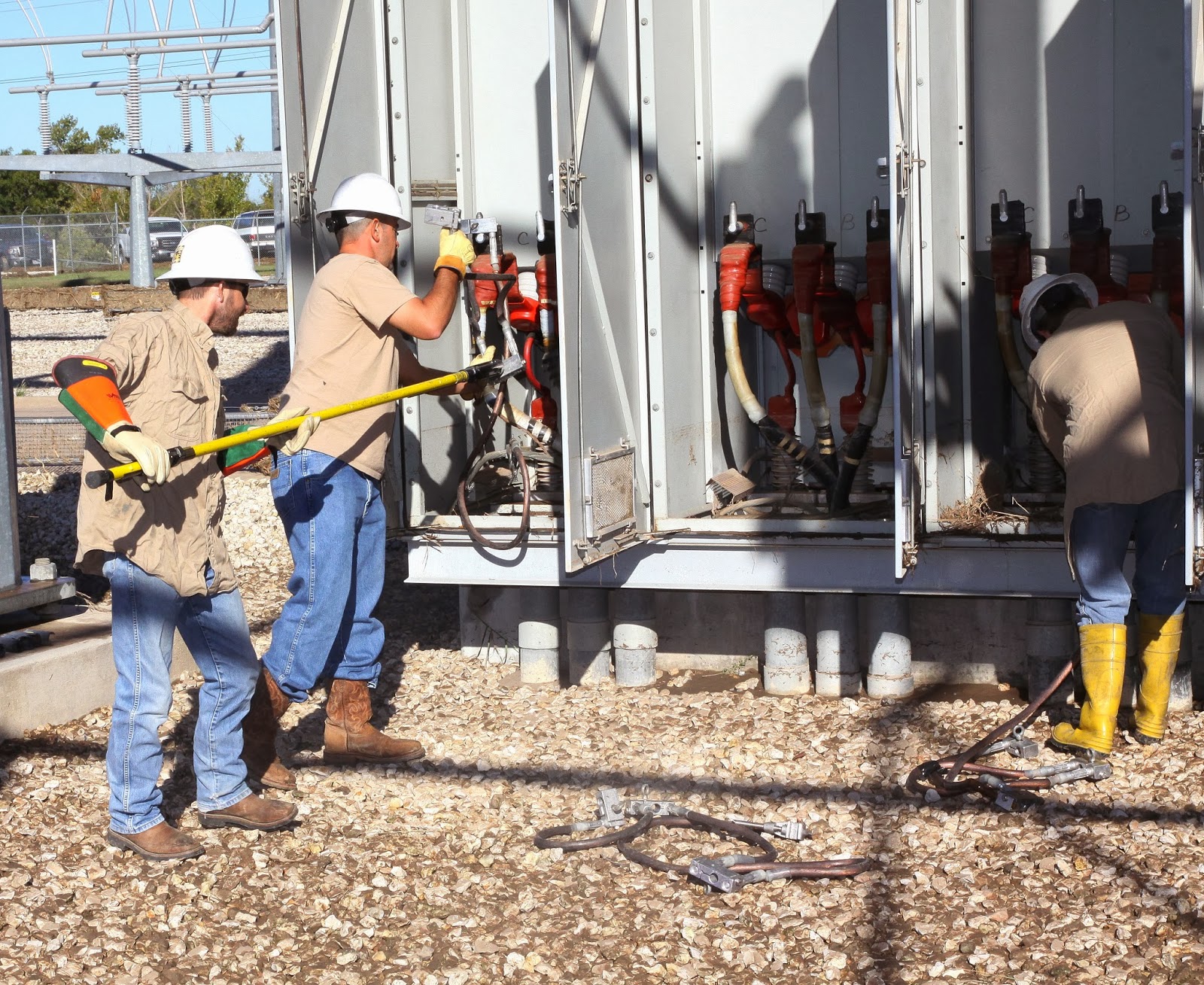 Austin Energy: Heavy Rains Flood Substation and Nearby Fallwell Lane