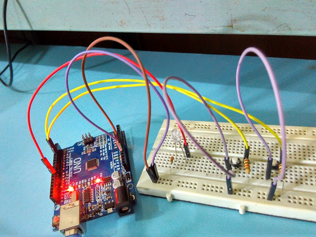 Membuat Program Sederhana Menggunakan Arduino UNO ~ Octation Mechatronic