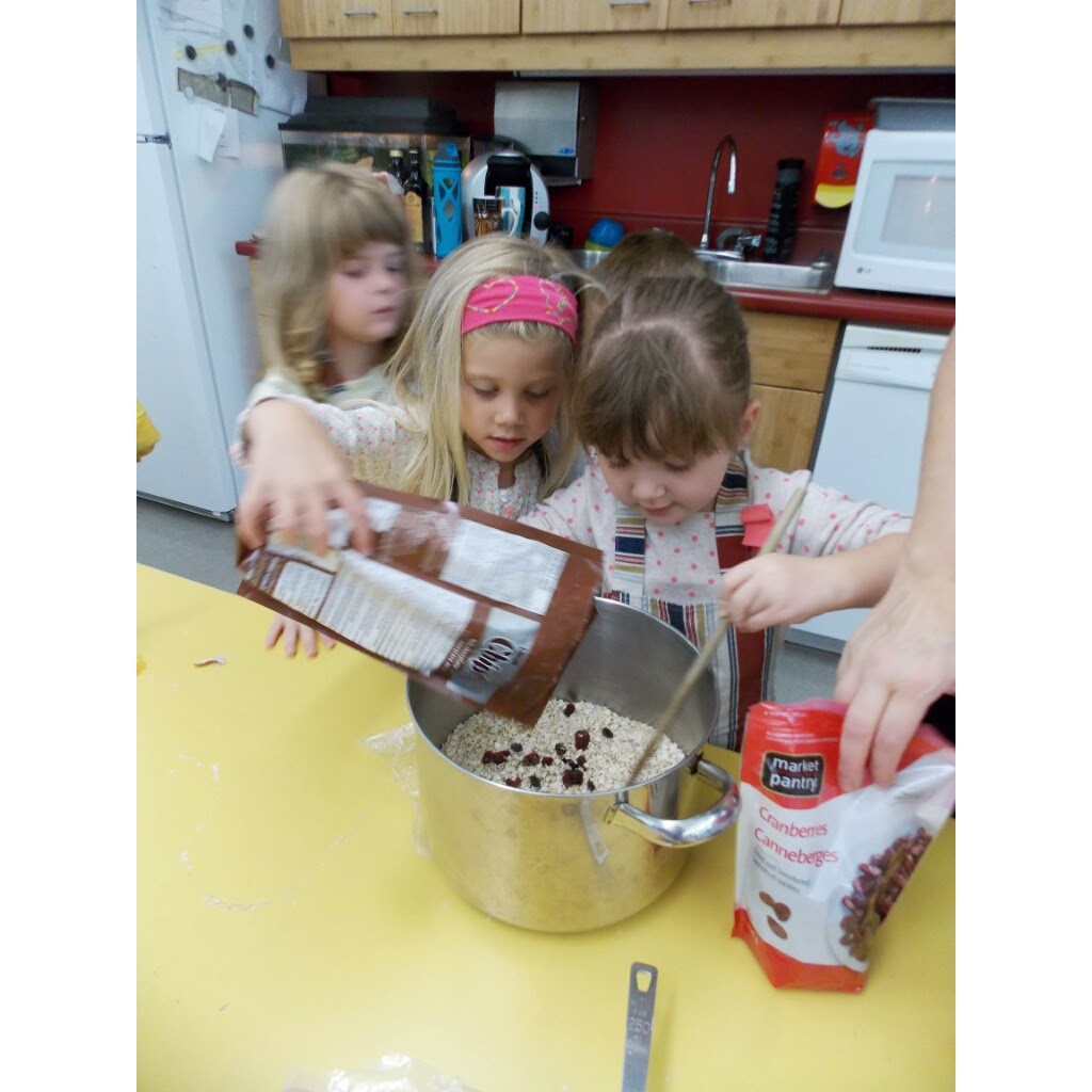 The Wonderful World of Kindergarten: We Love To Bake!
