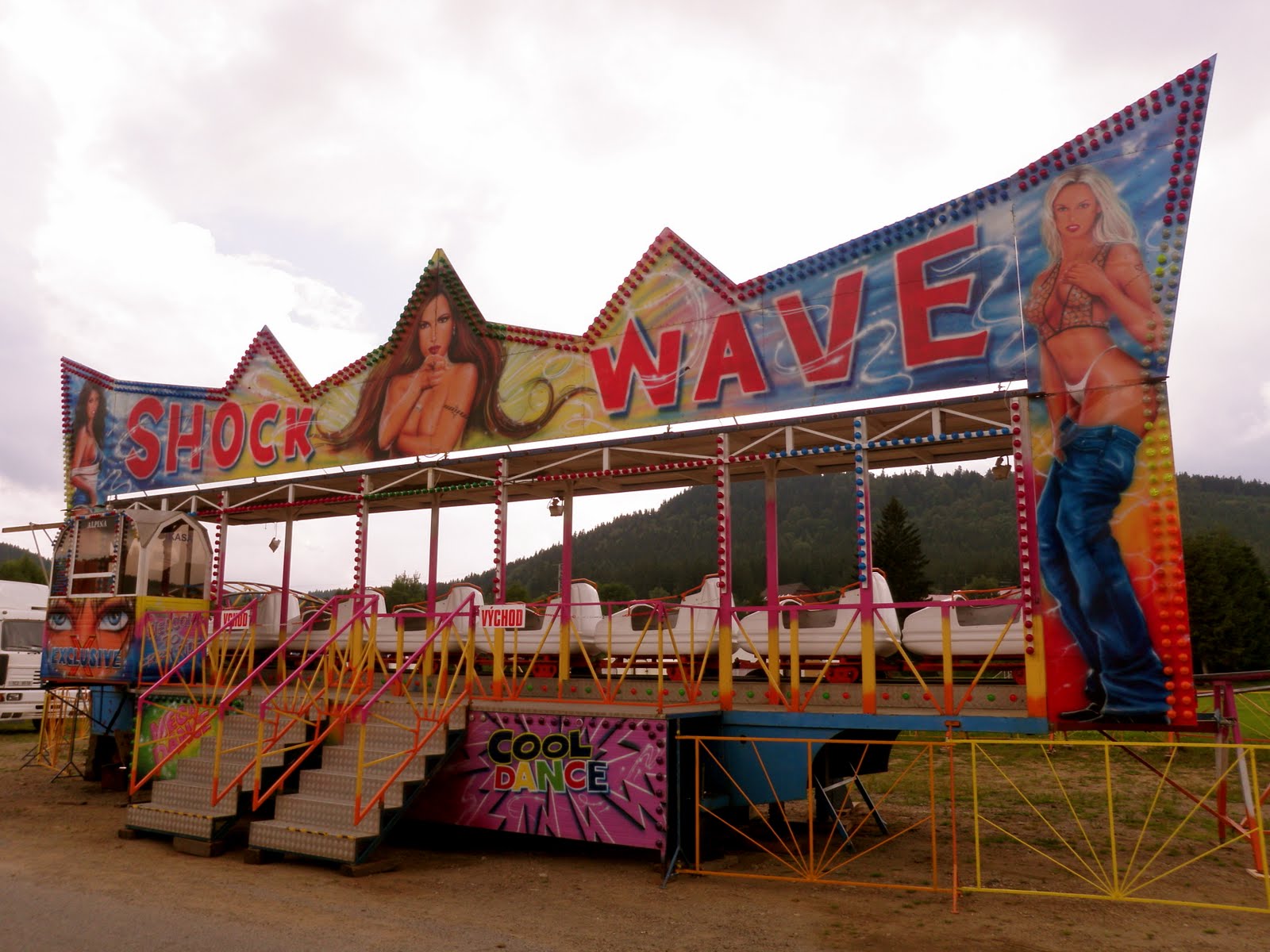 deanna time: CARNIVAL RIDES