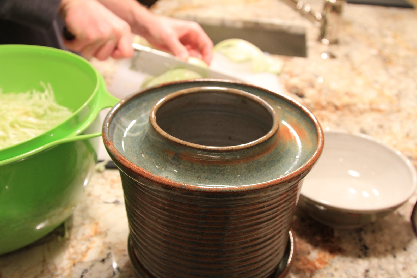 TravelMarx: Fermentation Pot - Our First Sauerkraut