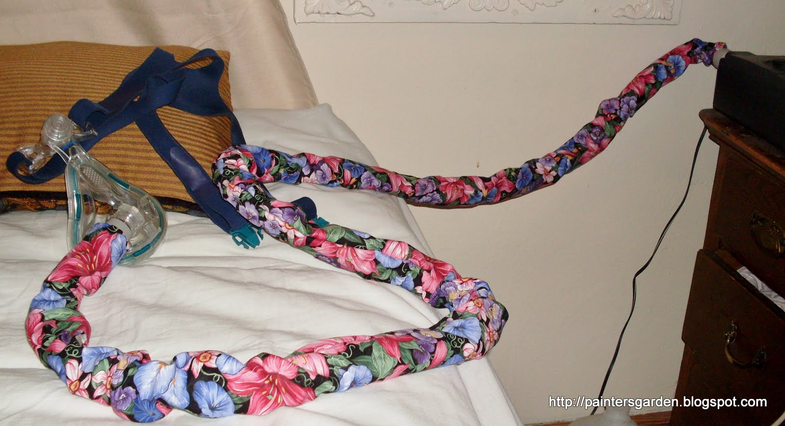 Paintersgarden: An easy to make cover for CPAP tubing