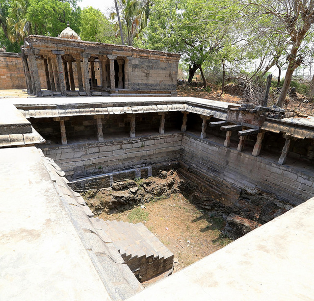 Tamilnadu Tourism: Valeeswarar Temple, Valikandapuram, Perambalur