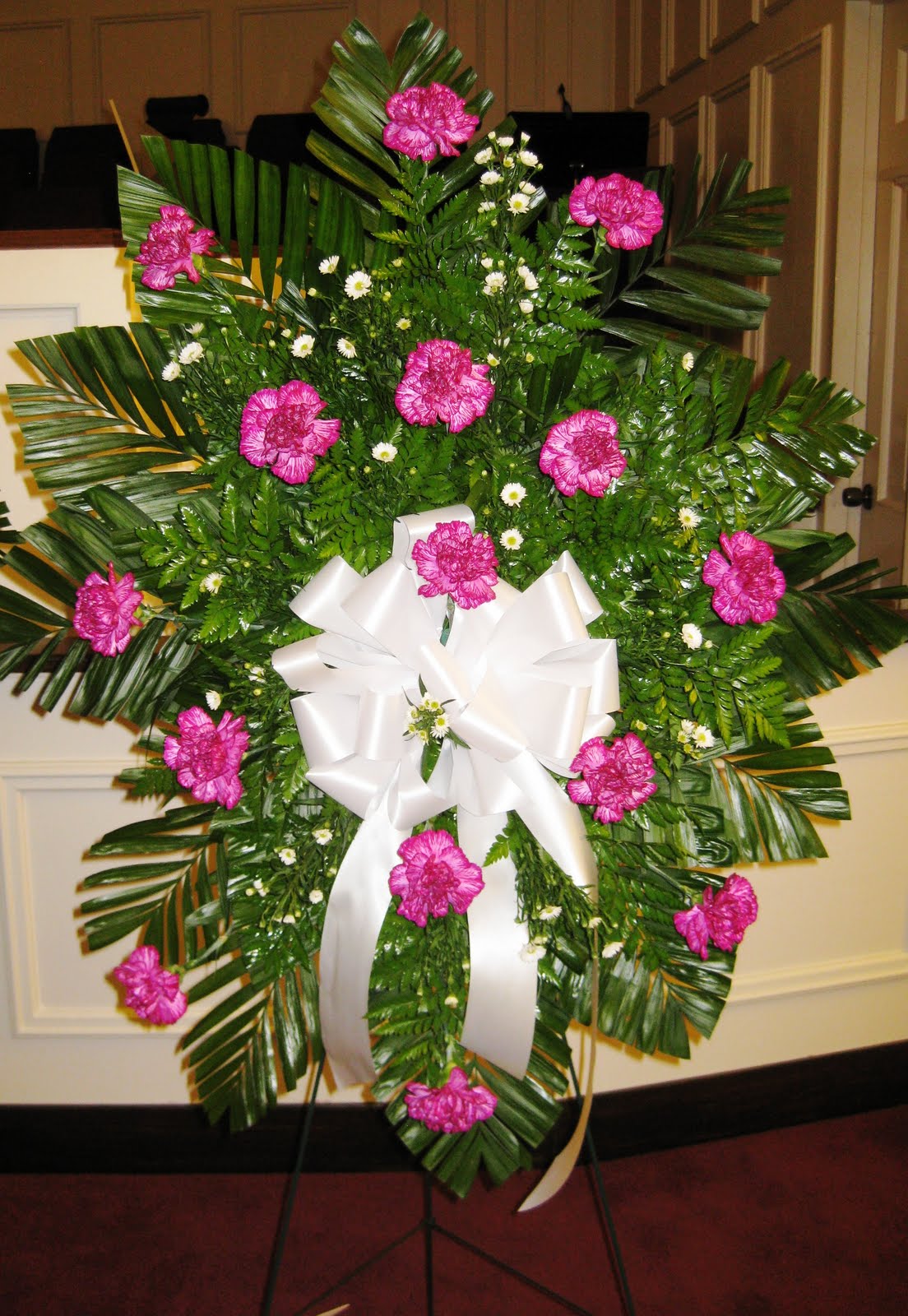 Bowden Floral: Easel Arrangements