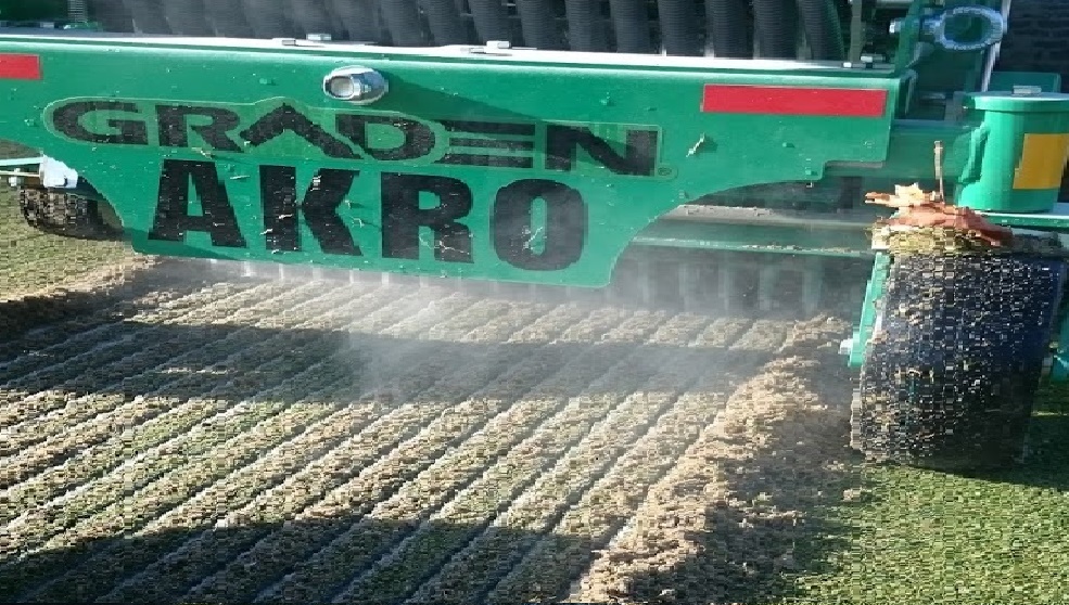 Murrayfield Golf Club - Course Management Blog : Greens Sand Injection