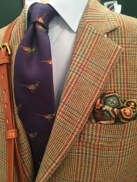 "Tweedland" The Gentlemen's club: TWEED ... MORE ... TWEED ...